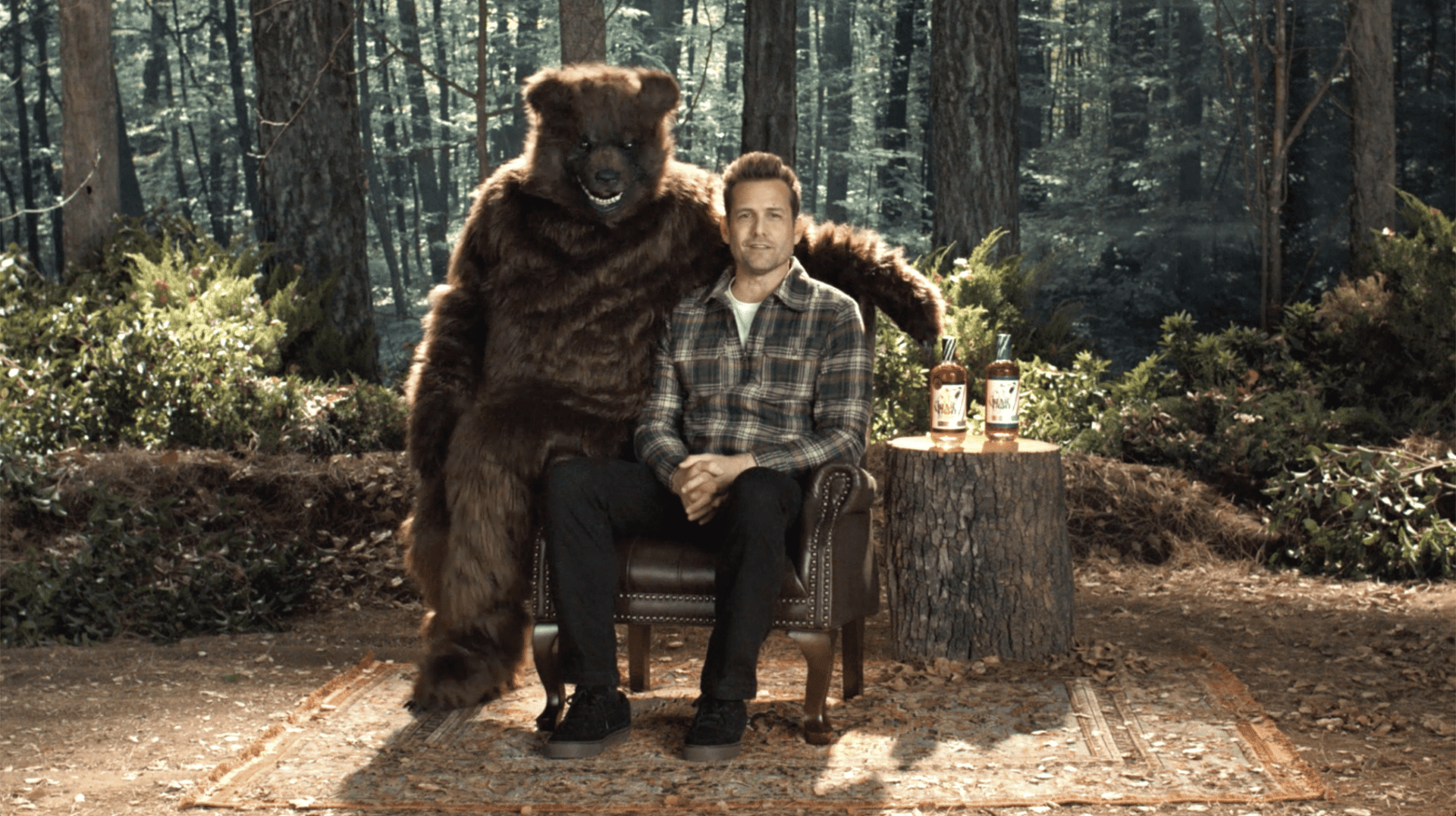 Suit's Gabriel Macht aka Harvey Specter Stars in Hilarious Bear Fight ...